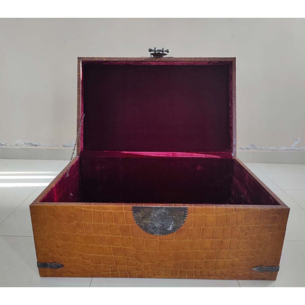 Small Trunk Box-SoUnique.PK